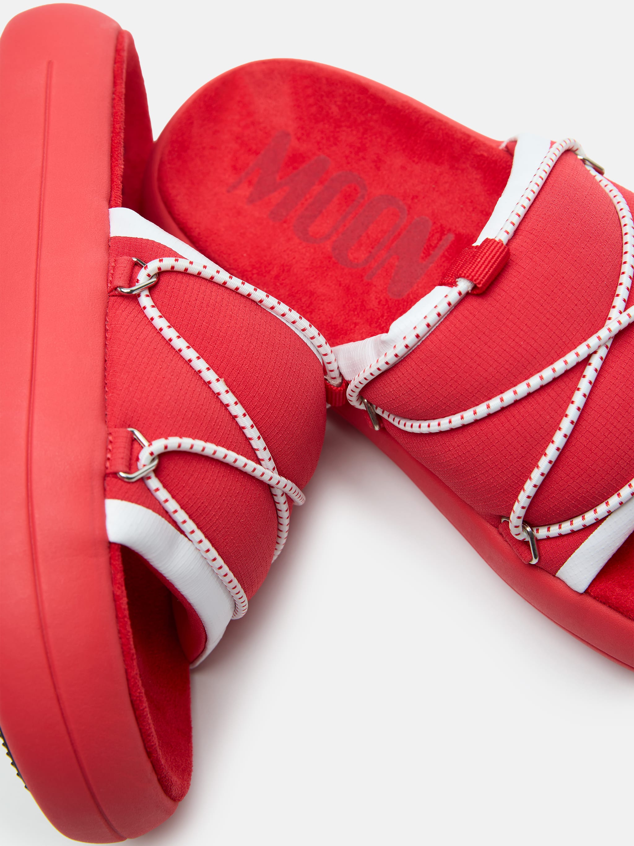 ICON SLIDE RED | Moon Boot®